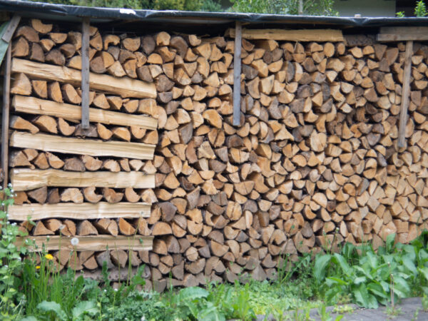 How to Stack Logs in a Log Store Safely & Correctly - Stewart Timber